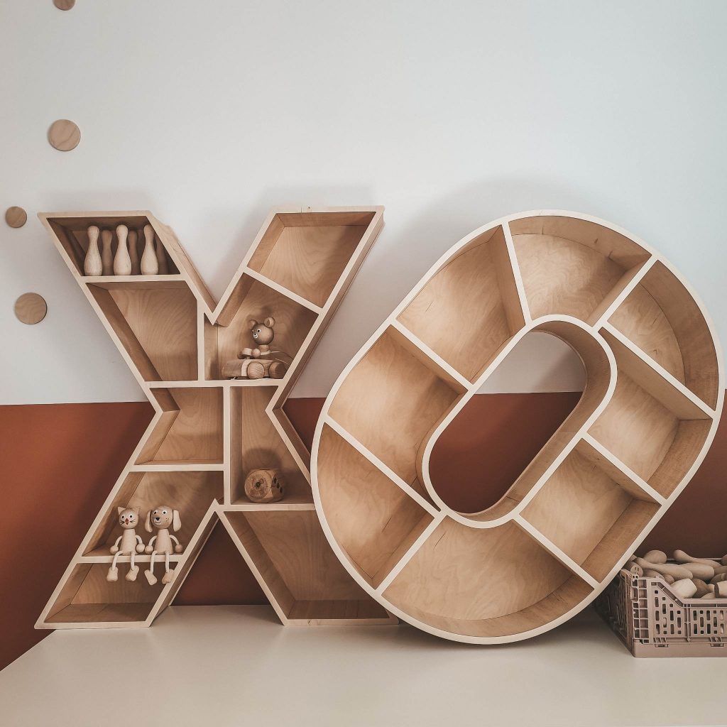 Bookcase in the shape of a letter – Mine Wood – Wooden furniture for ...