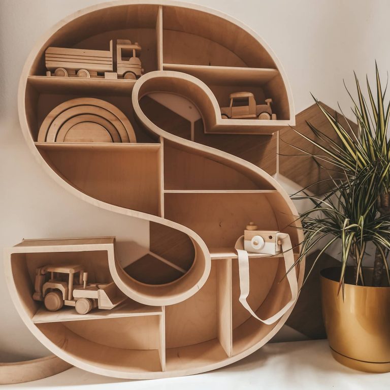 Bookcase in the shape of a letter – Mine Wood – Wooden furniture for ...