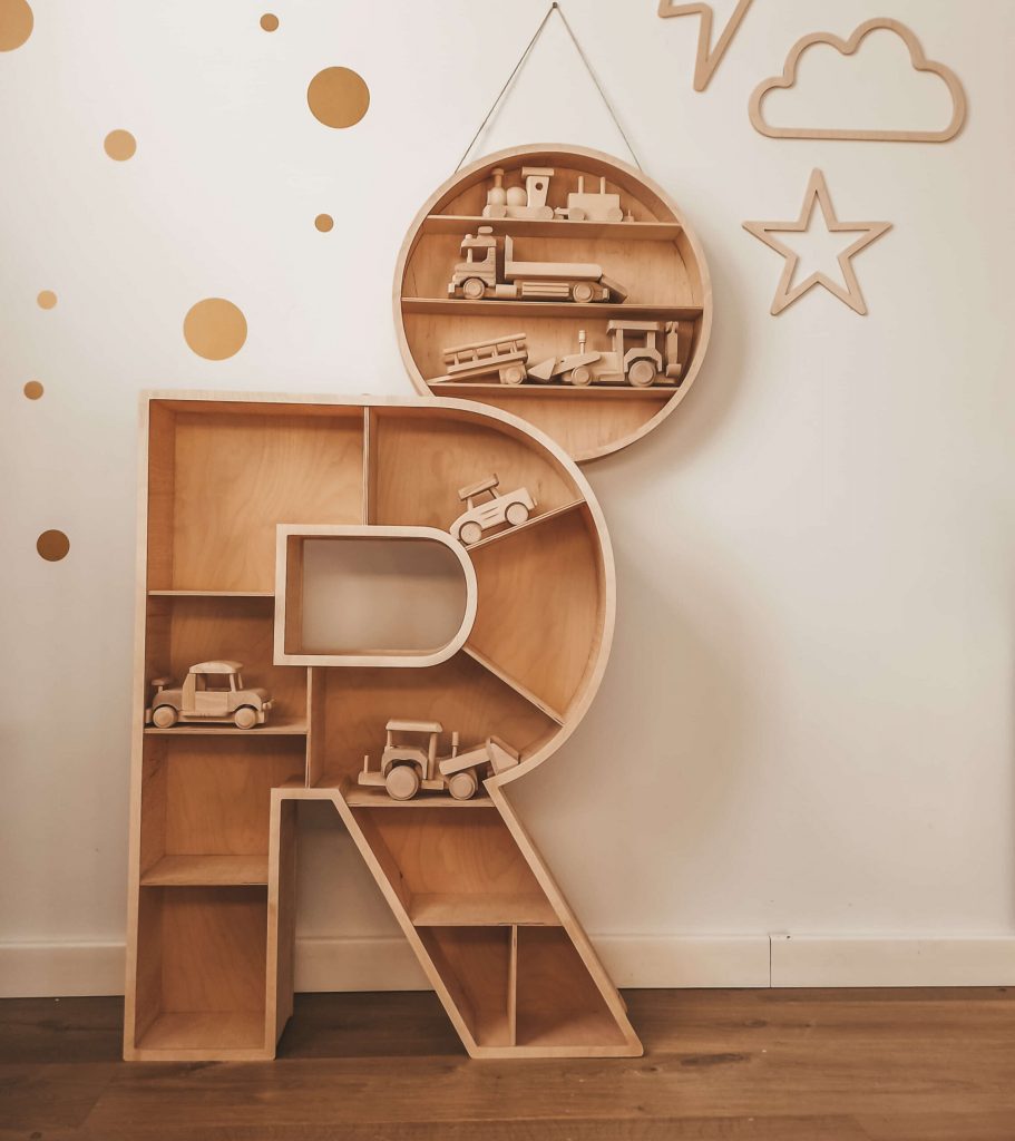 Bookcase in the shape of a letter – Mine Wood – Wooden furniture for ...